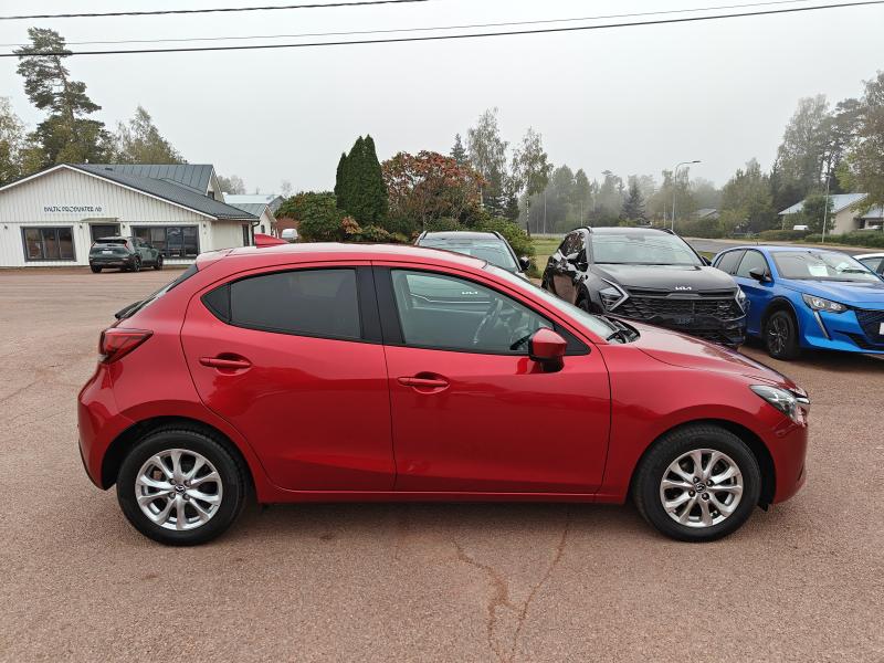 Mazda 2 HB Skyactiv-G 1,5 (90 hk) Premium Plus Automat - Lite medkörd ...