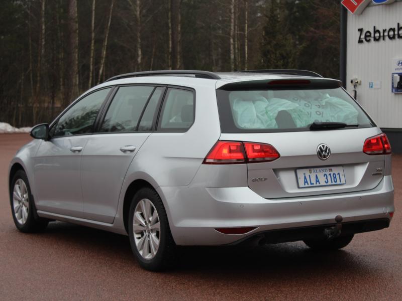 Volkswagen Golf Variant Comfortline 1,2 TSI med dragkrok | bilwebben.ax